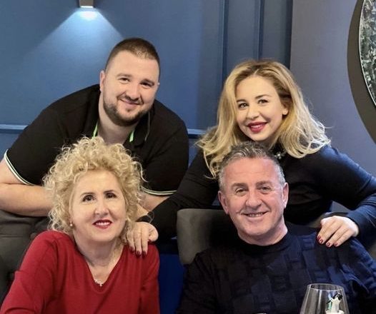 Agron Llakaj bën urimin më emocionues për djalin e tij: Ditëlindja e ...