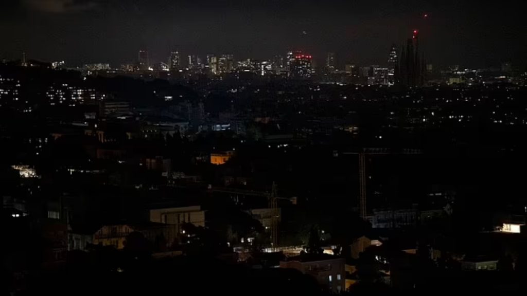 Vendi u zhyt papritur në errësirë! Ja çfarë ndodhi në Spanjë - Shqip Info